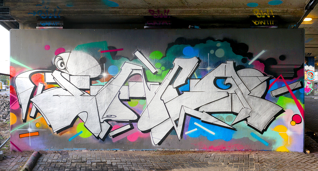 Hello My Name Is: Dee Inca - Spraydaily.com