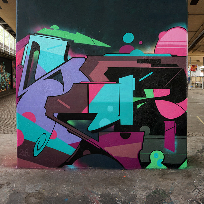 Hello My Name Is: Dee Inca - Spraydaily.com